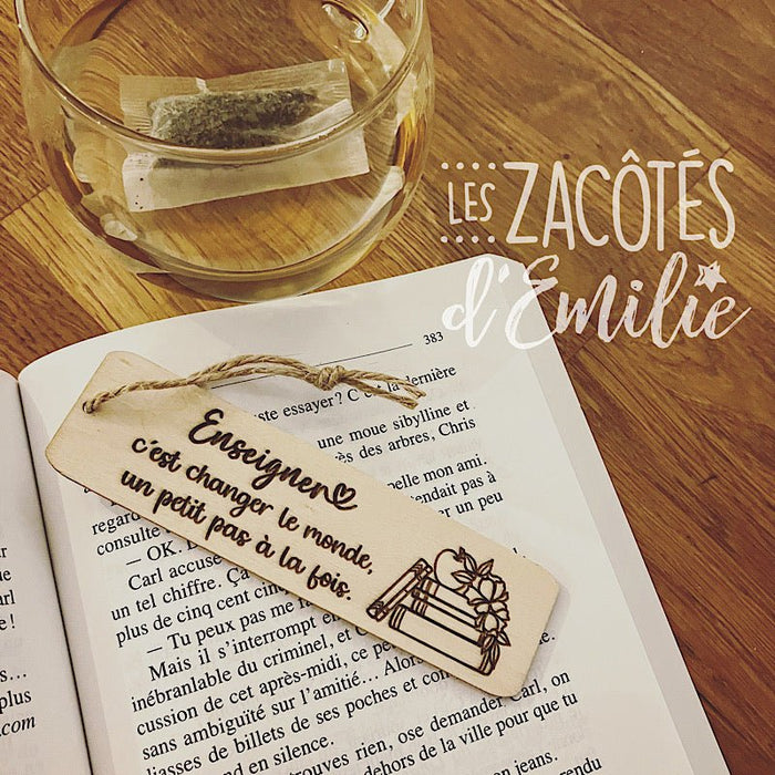 Signet en bois pour professeur – Les Zacôtés d’Emilie