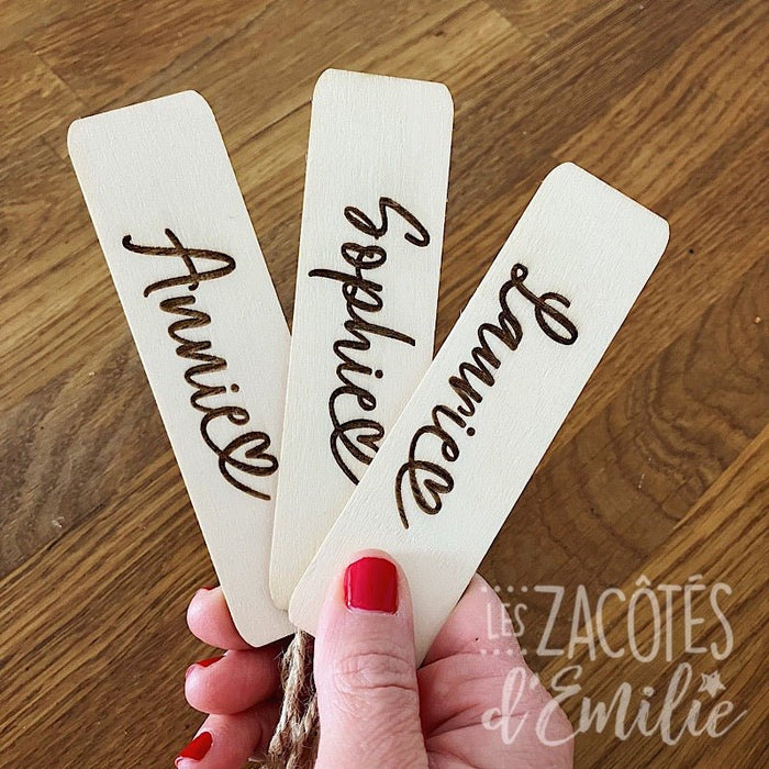 Signet en bois pour professeur – Les Zacôtés d’Emilie